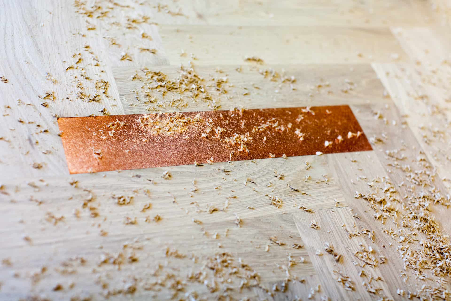 Spisebord med kobber detaljer - Smalltime Woodshop